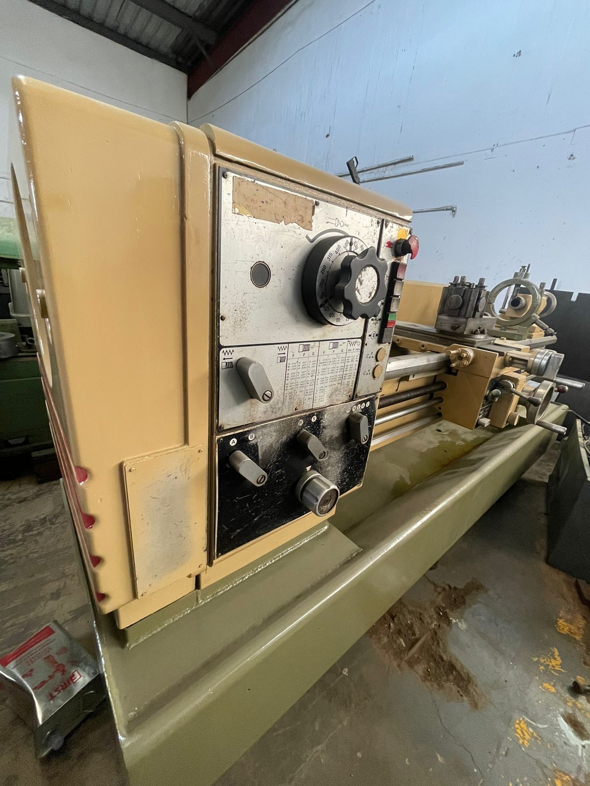 Harrison M400 Lathe Machine - Machines & Workshop